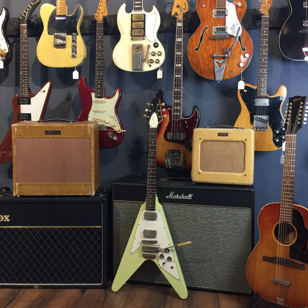 Captain Guitar Lounge - captain-guitar-lounge.com